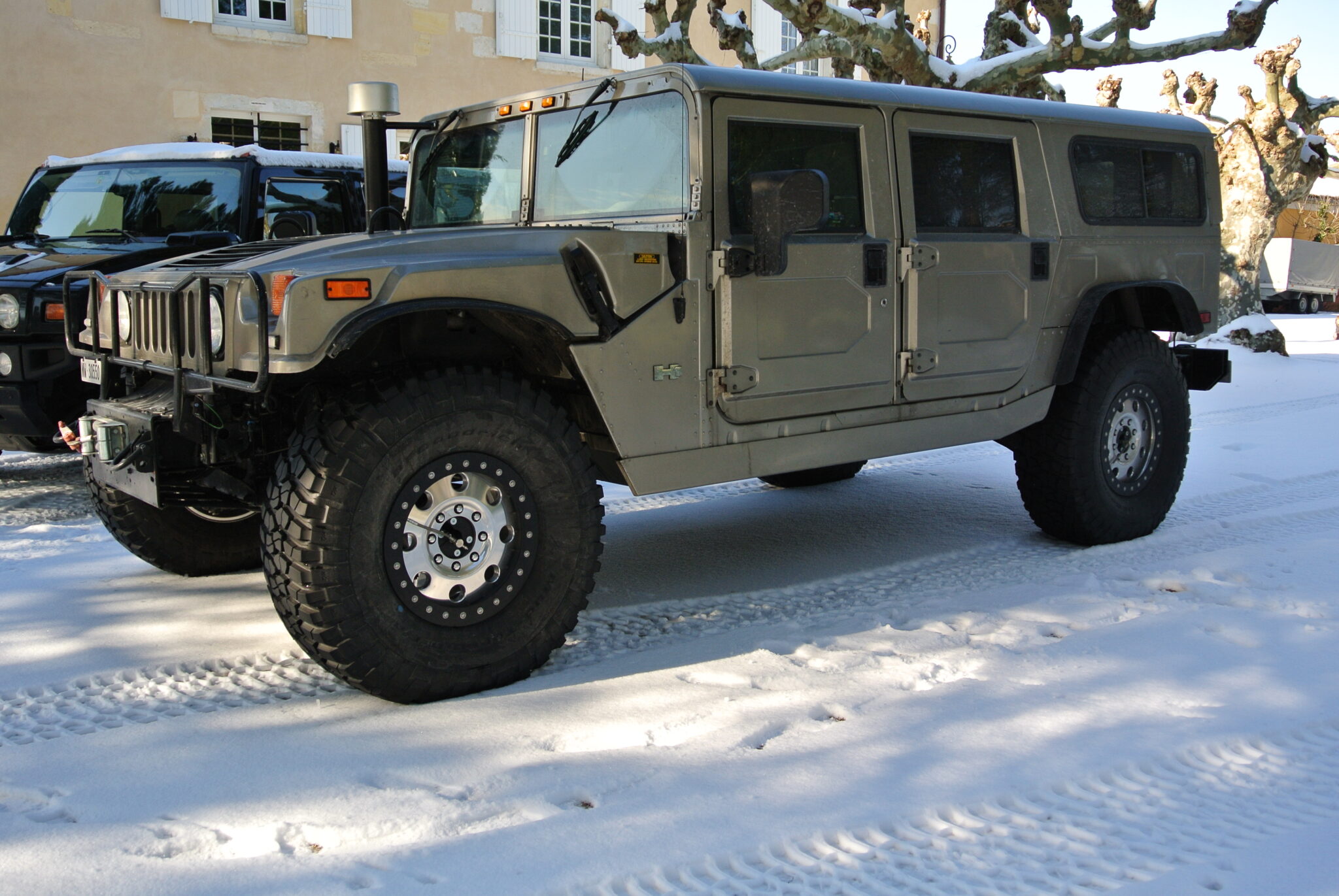 G T H1 Aluminum Hummer Wheel 18" X 9.5" - Hummer Products